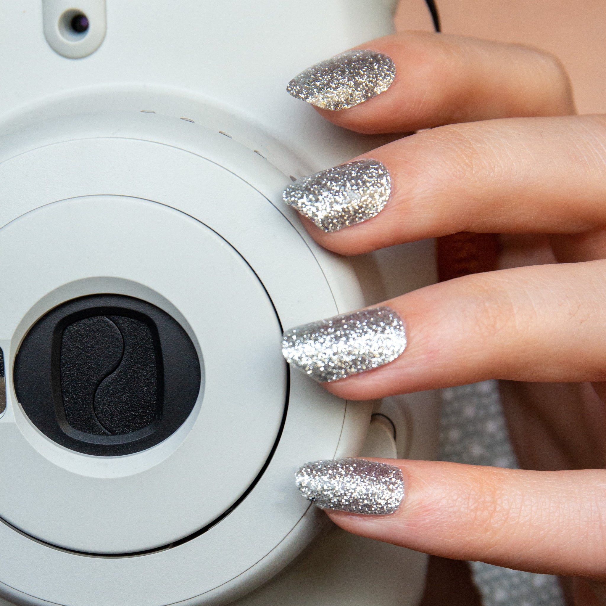 Silver Glitter Nails Gel Nail Strip ☆ Too Glam To Give A Damn
